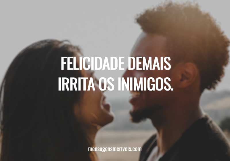 76 frases legais para você postar nas redes sociais