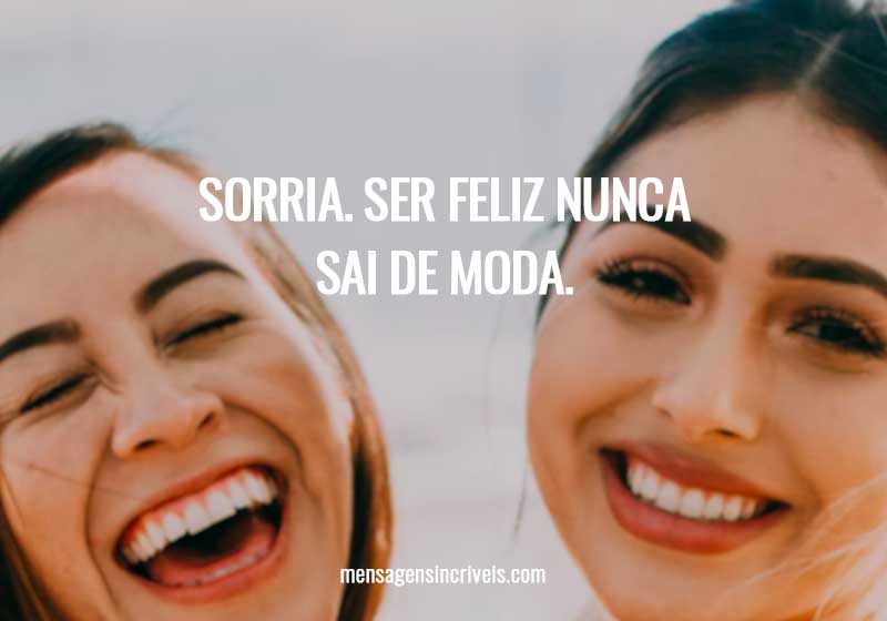 59 frases de sorriso para acompanhar as suas fotos